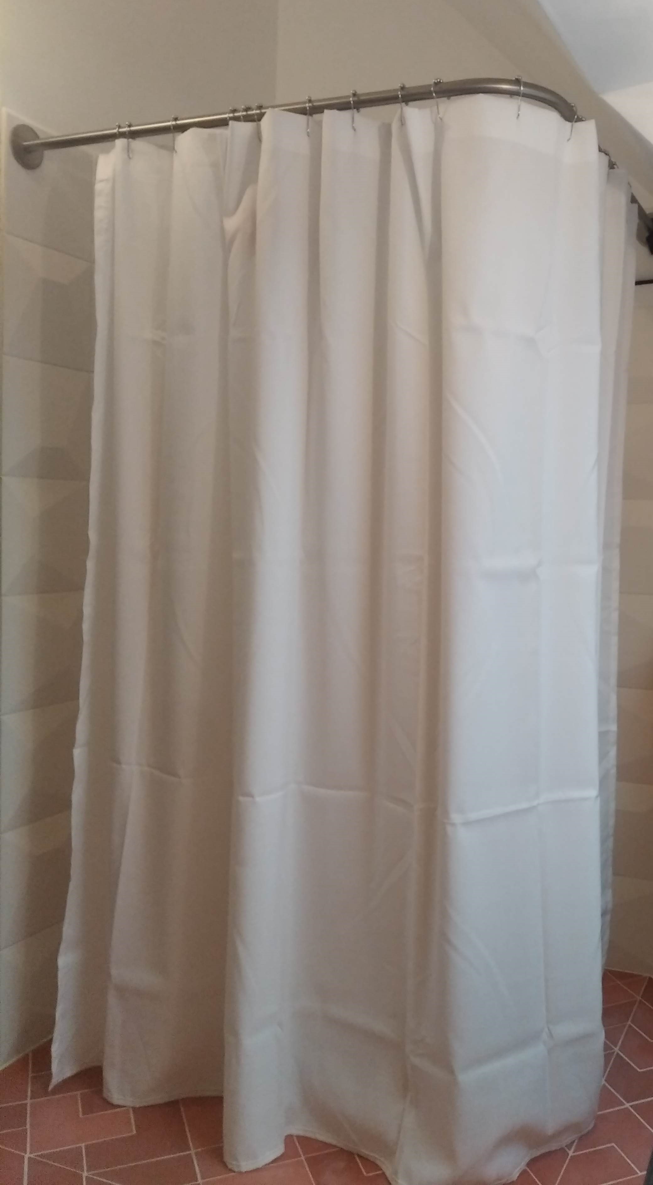 douche-italienne-et-barre-angle-rideau-de-douche-sur-mesure